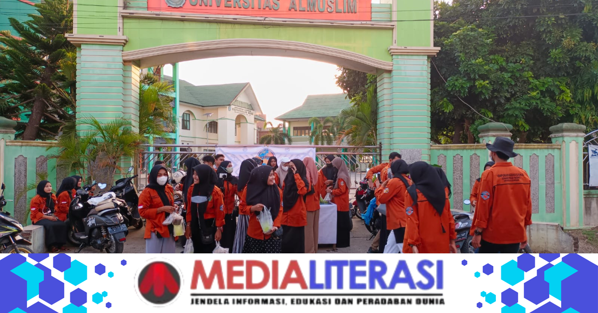 HIMABIS Umuslim Berbagi Takjil Berbuka di Bulan Ramadhan. - Media Literasi